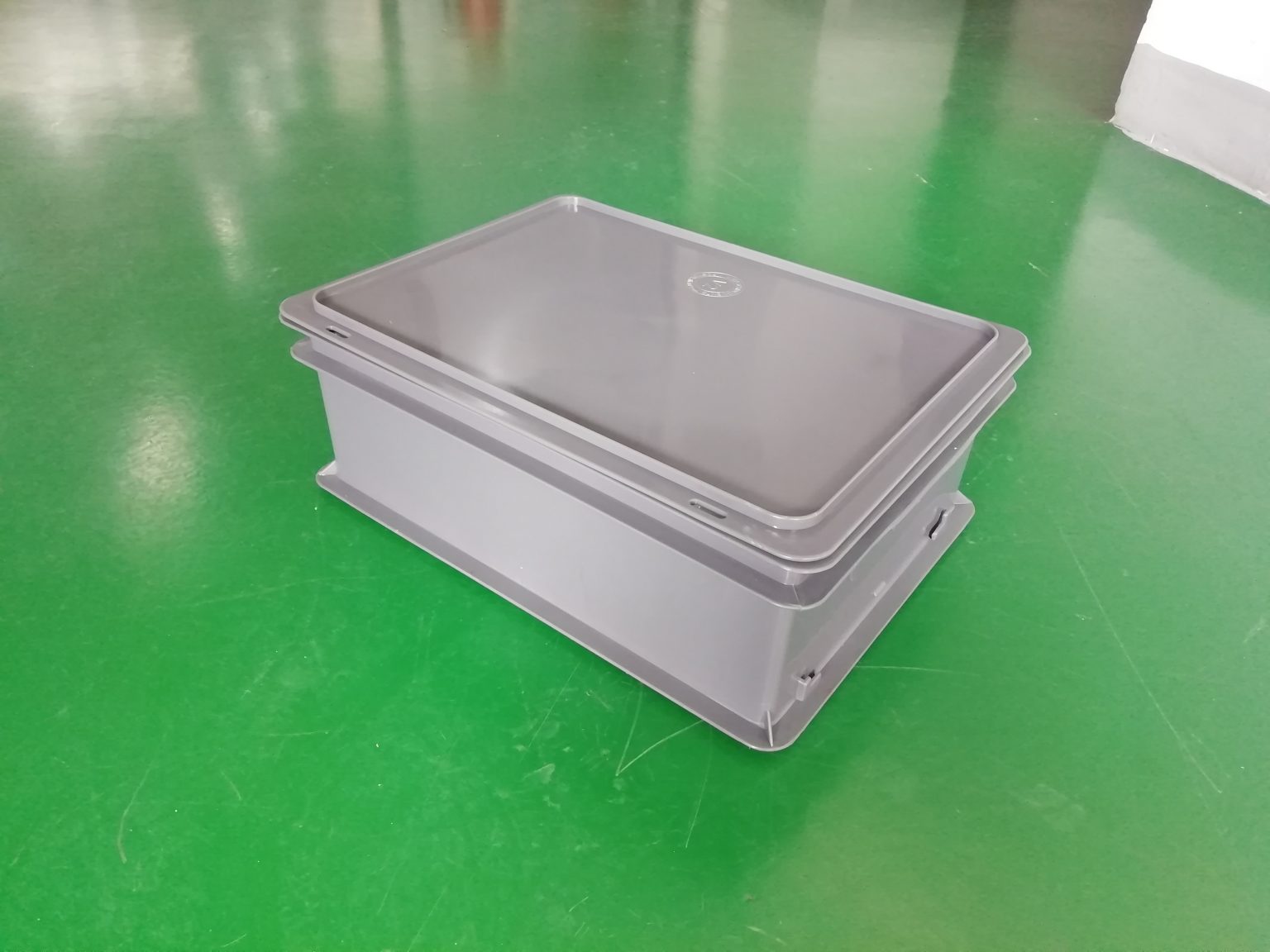 industrial storage boxes, stackable storage bins with lids Wholesale